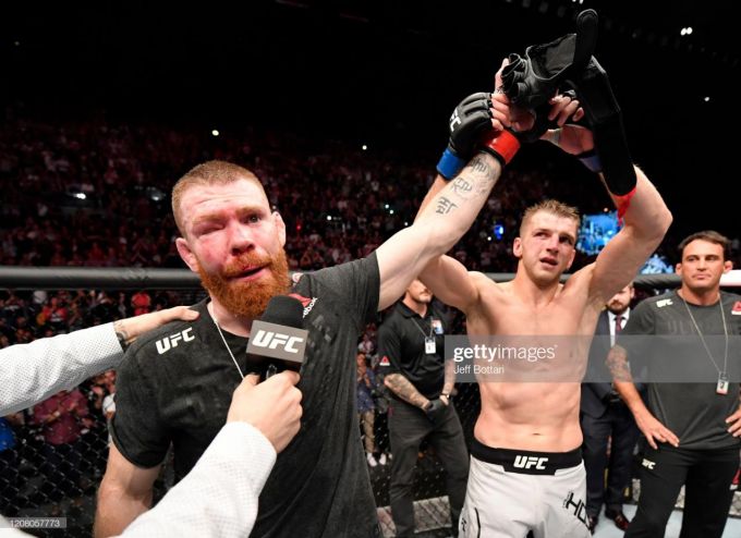 UFC Fight Night 168 . Кечанинг марказий жанги тўлиқ давом этди ...